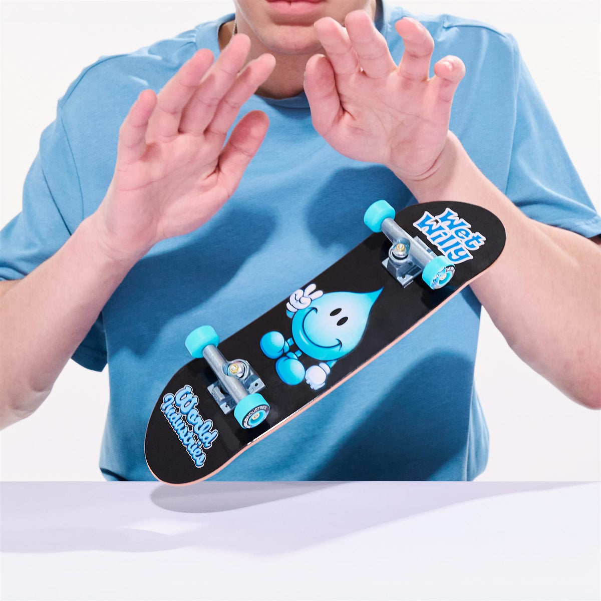 Tech Deck World Industries Handboard | Skatewarehouse.co.uk